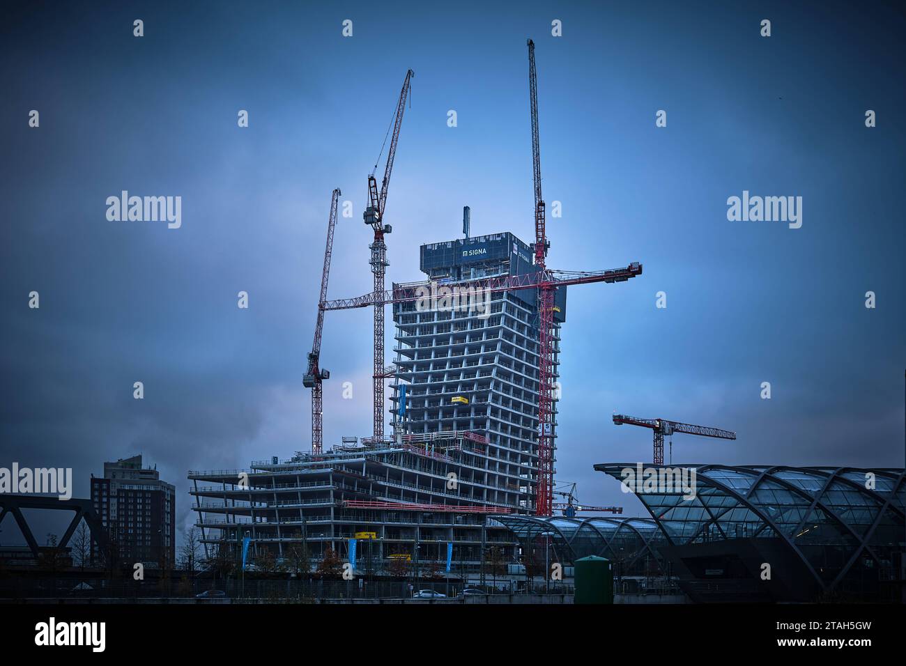 Hamburg, 30.11.2023 Elbtower - Bauvorhaben in der Hamburger Hafencity ...