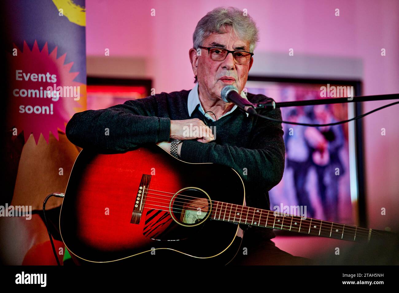 10cc hi-res stock photography and images - Alamy