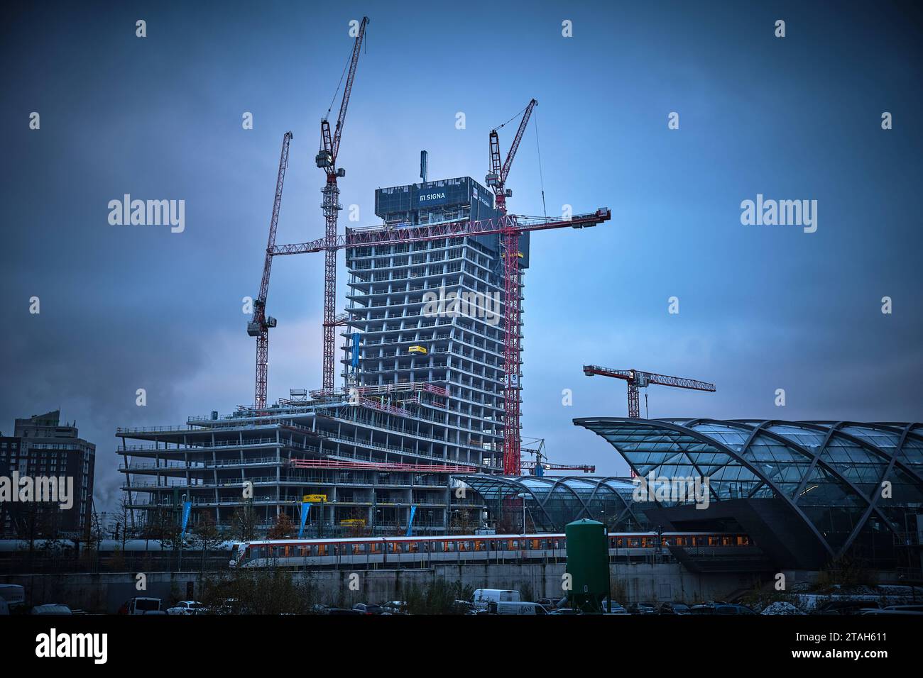 Hamburg, 30.11.2023 Elbtower - Bauvorhaben in der Hamburger Hafencity ...