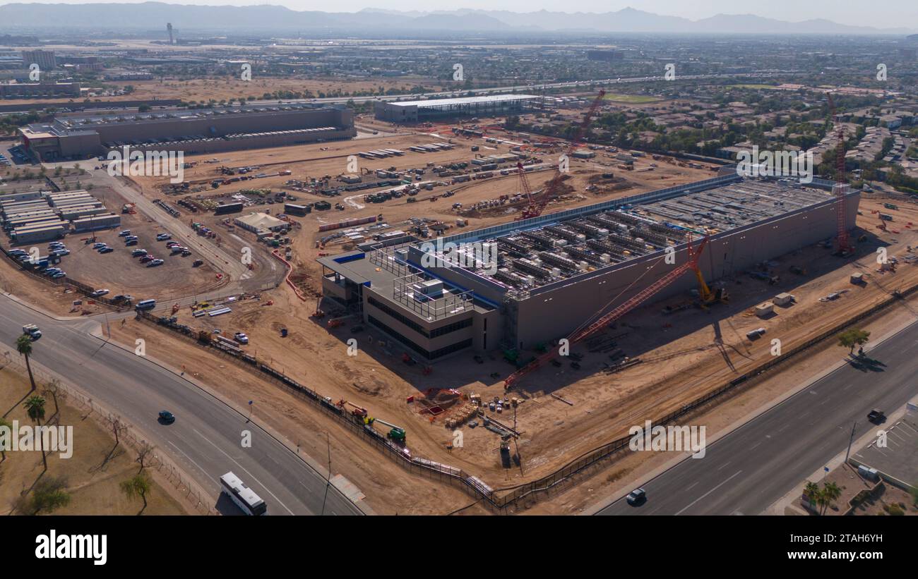 An aerial view of the QTS Data center under construction in Phoenix, Arizona Stock Photo - Alamy