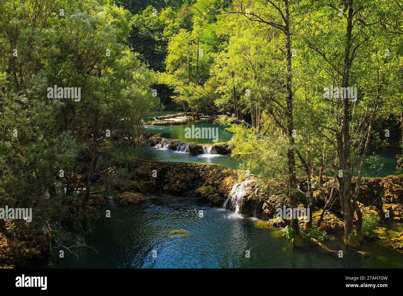 Travertine pools in the River Una at the Small Waterfalls at Martin ...