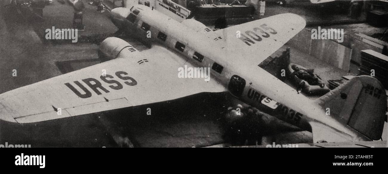 Ant aircraft hi-res stock photography and images - Alamy