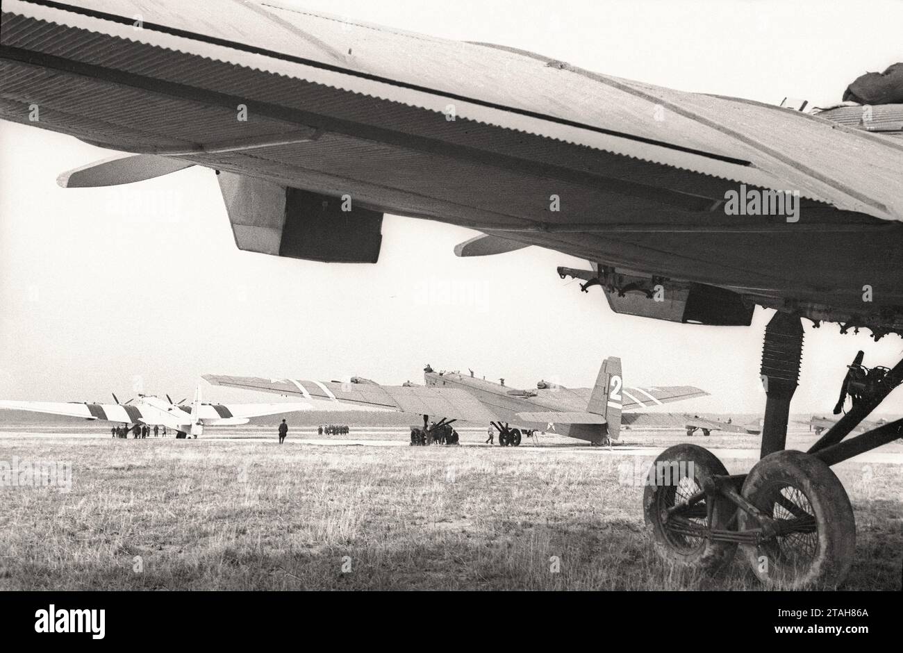 Airplane - ANT-6 TB-3 M-17 bombers & R-6 cruisers Stock Photo - Alamy