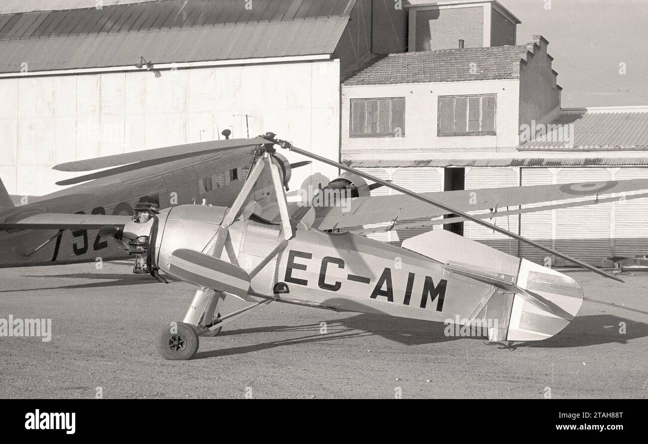 Cuatro vientos hi-res stock photography and images - Alamy