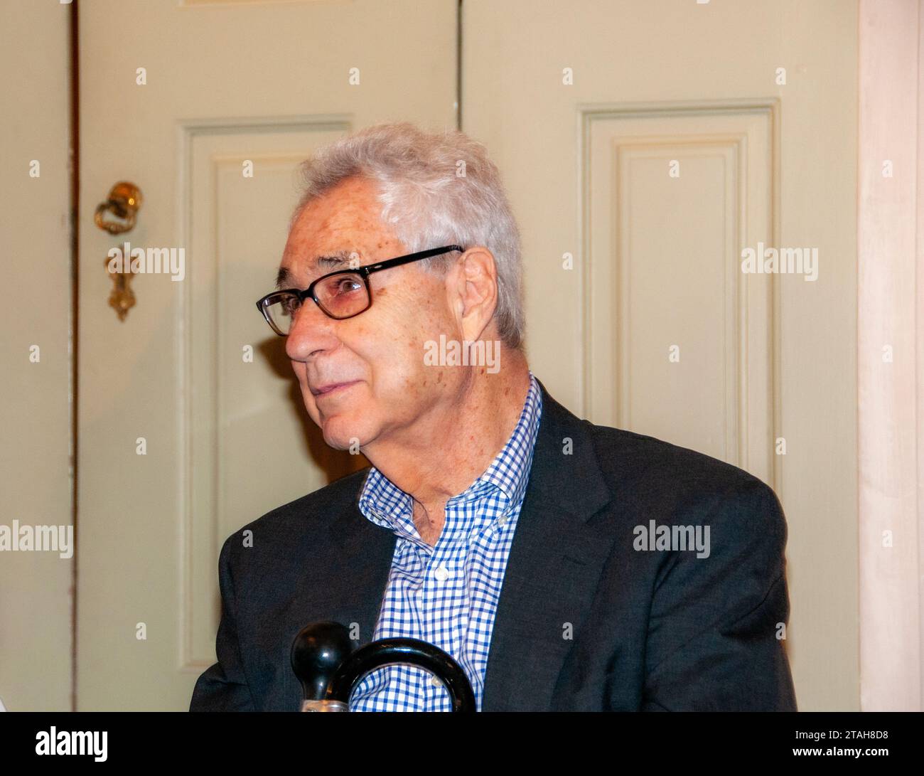 Retrospective hi-res stock photography and images - Alamy