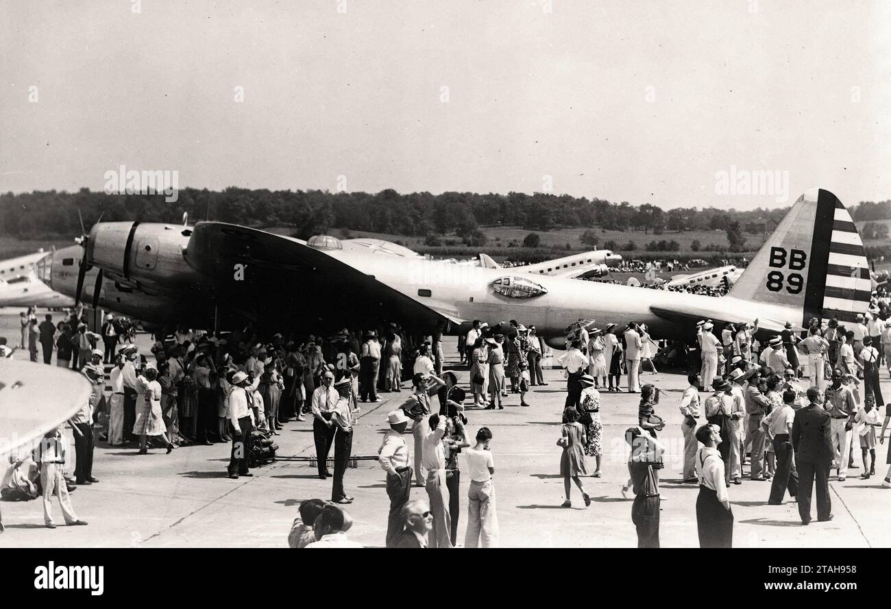 Airplane - Boeing XB-15 00012 Stock Photo - Alamy