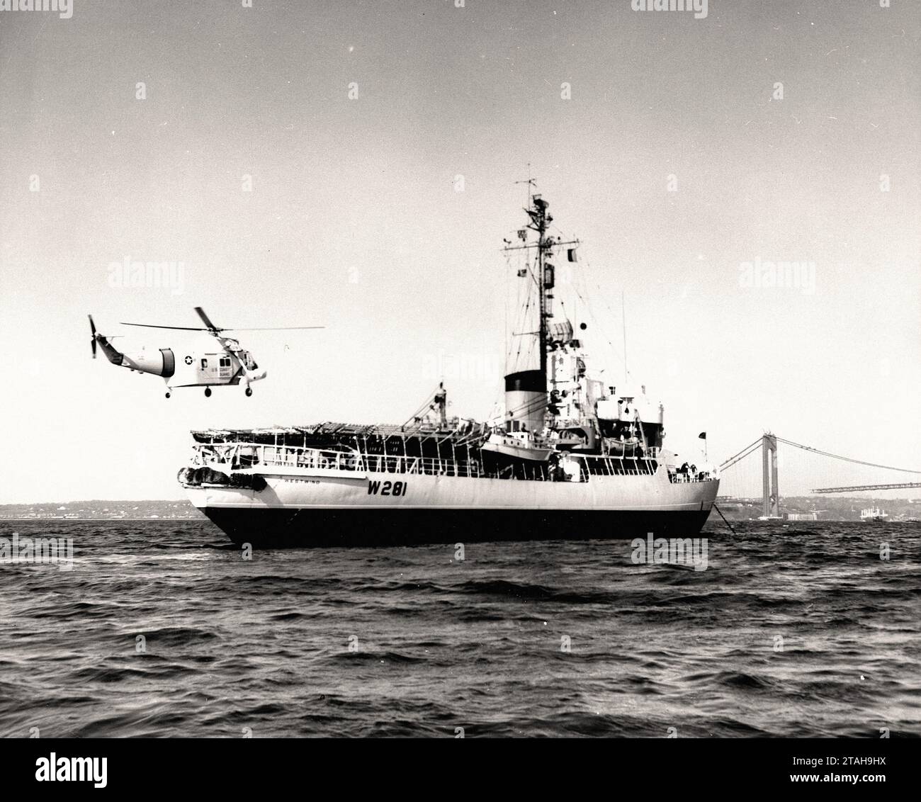 Airplane - CGS Westwind prepares for an HH-52A landing in Gravesend Bay ...