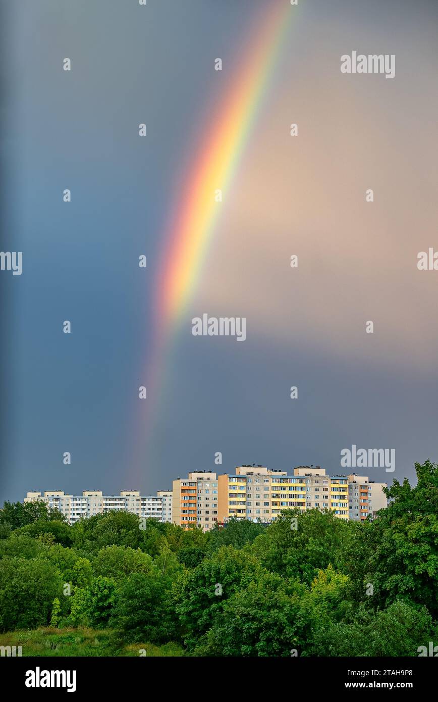 Big rainbow hi-res stock photography and images - Alamy