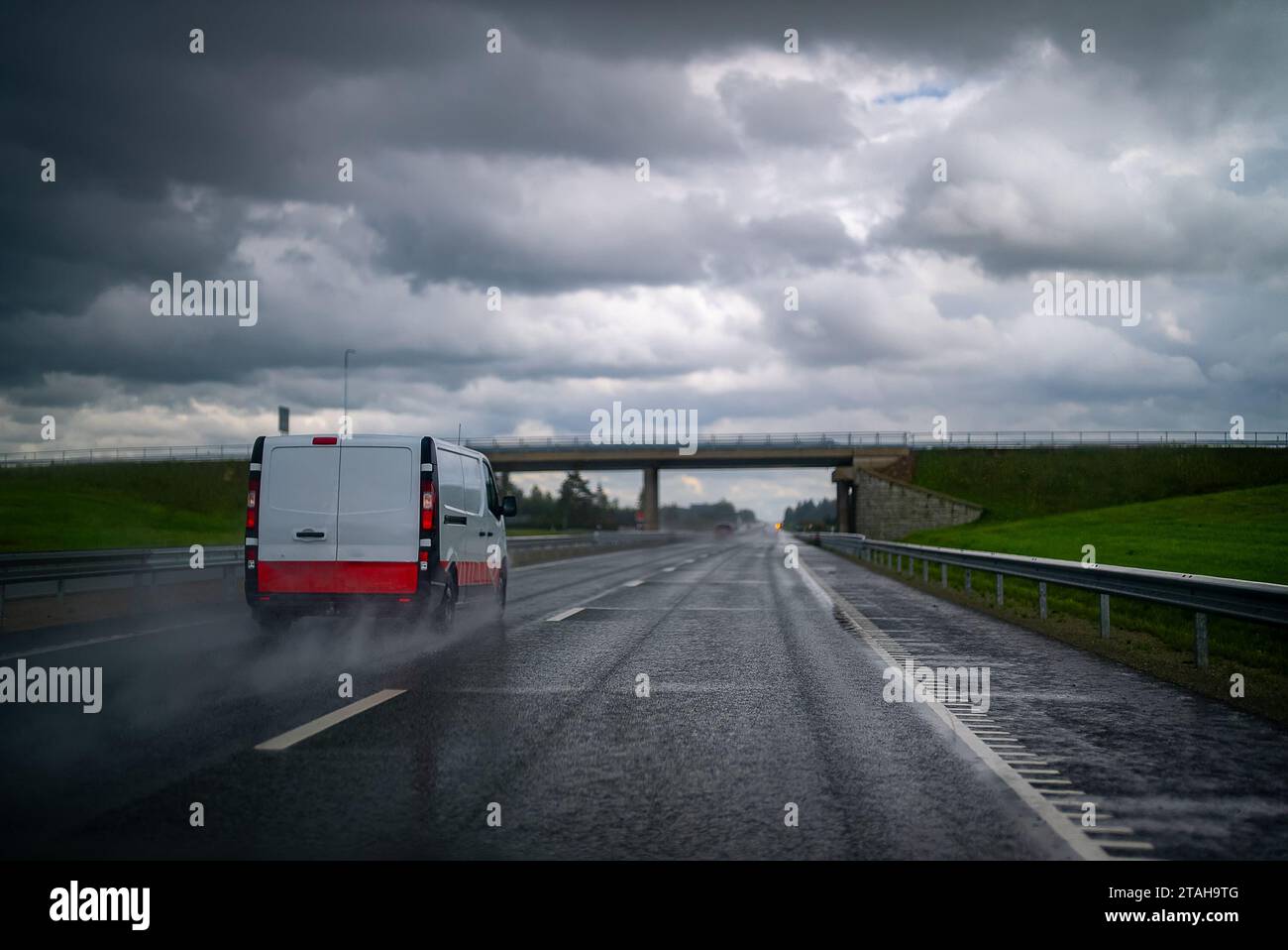Weather worsening hi-res stock photography and images - Alamy