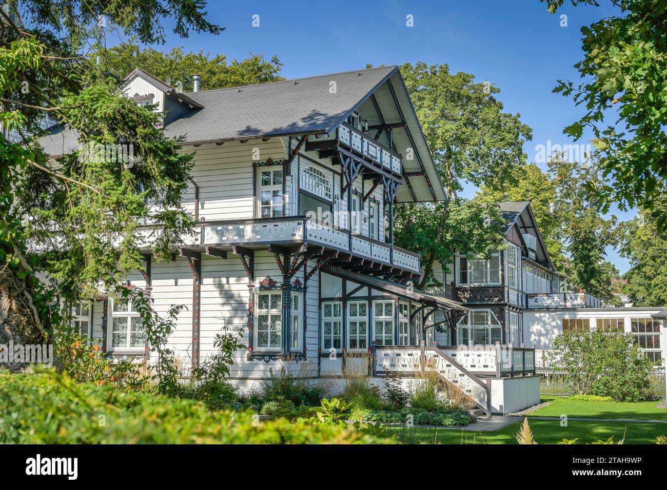 Villa Arite, Holzhaus, Grenzstraße / Strandpromenade, Ahlbeck, Usedom ...