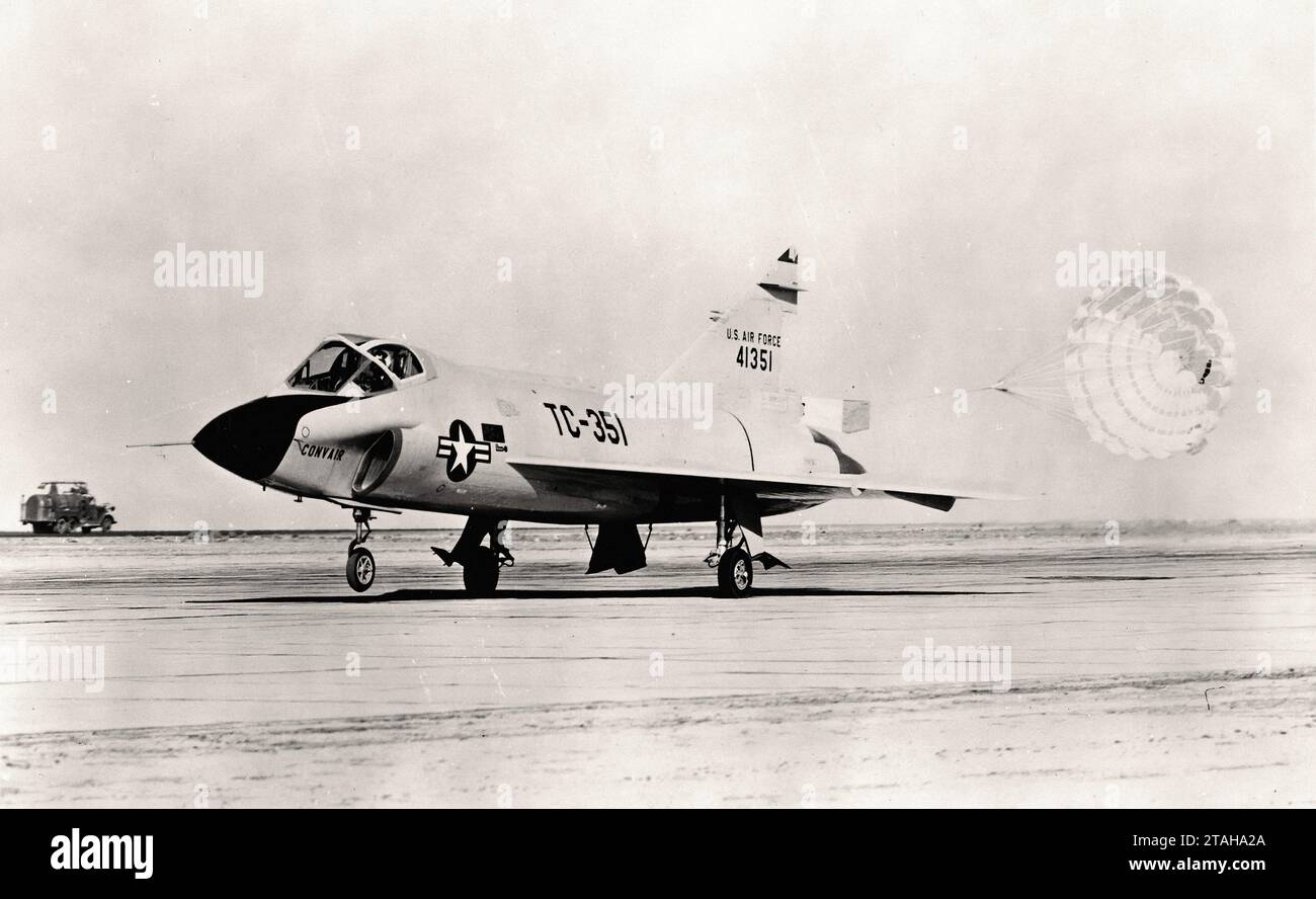 Airplane - Convair TF-102A 00002 Stock Photo - Alamy