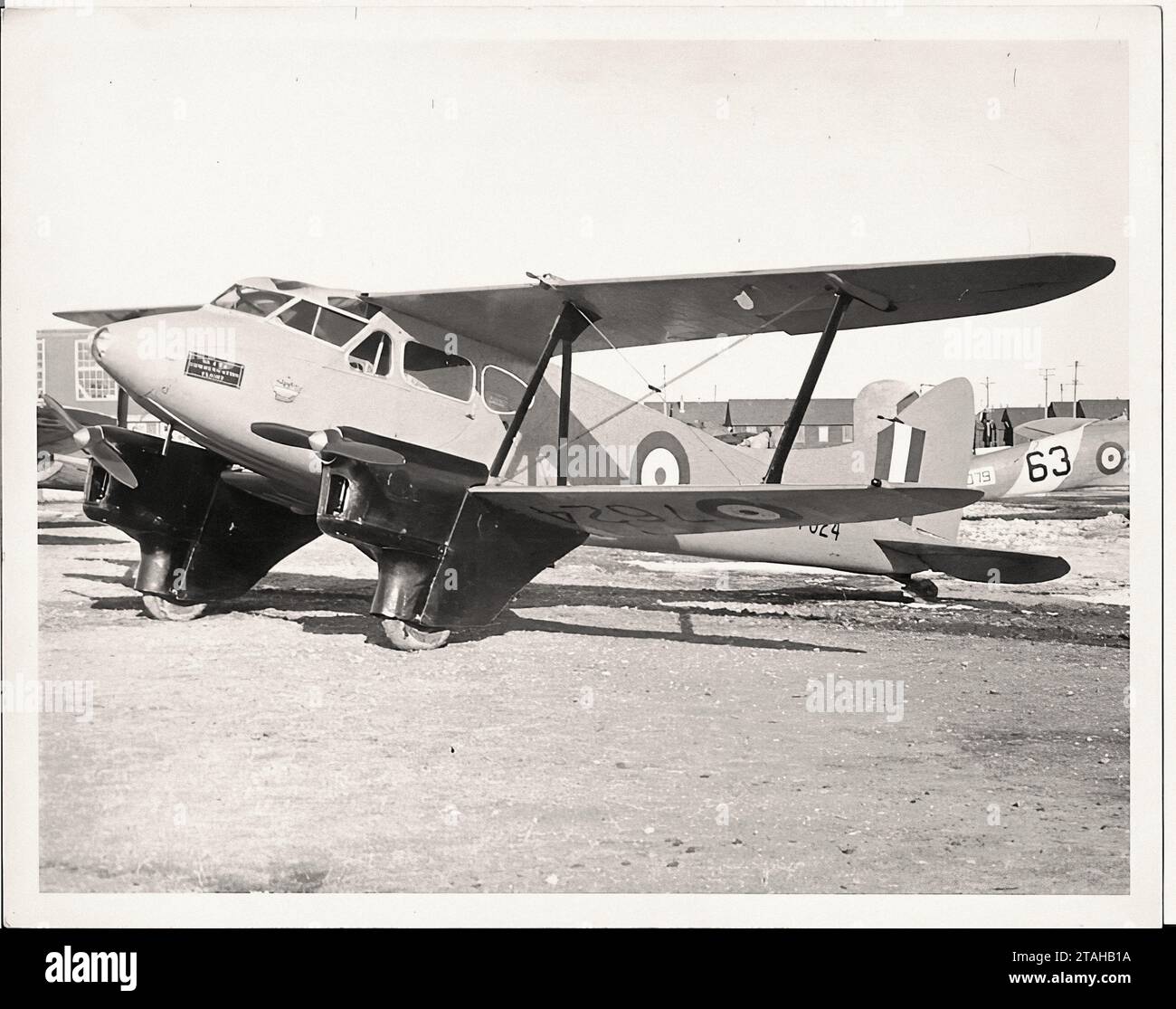Airplane - de Havilland DH.90 Dragonfly 1 Stock Photo - Alamy