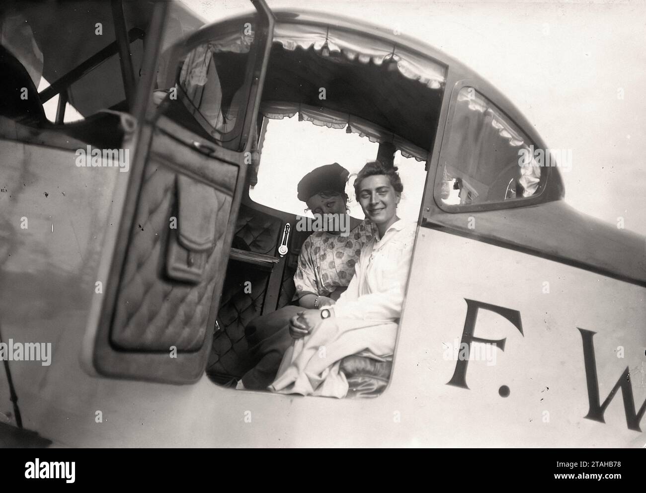 Airplane - DFW Limousine (converted C.V) 1919 Stock Photo - Alamy
