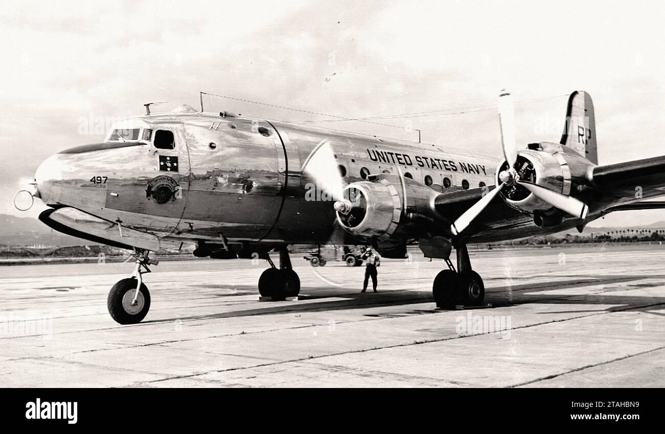 Airplane - Douglas R5D-3 Skymaster Stock Photo - Alamy