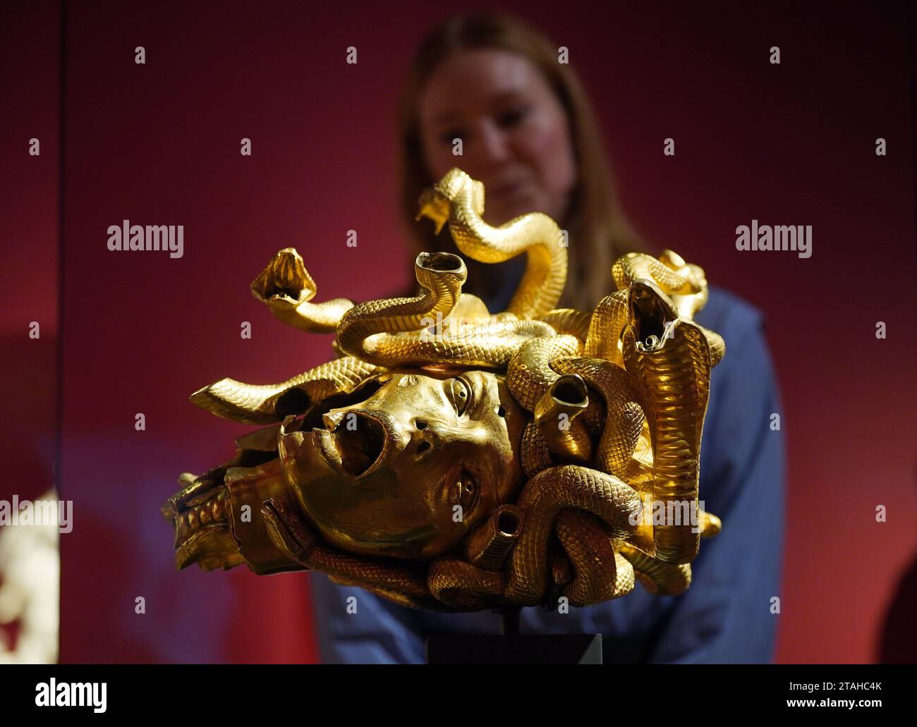 The severed head of medusa hi-res stock photography and images - Alamy