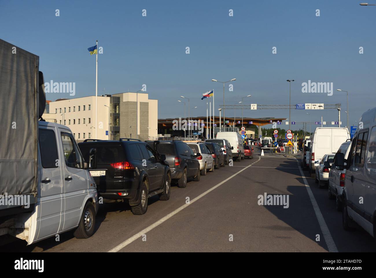 Ukraine border with poland hi-res stock photography and images - Alamy
