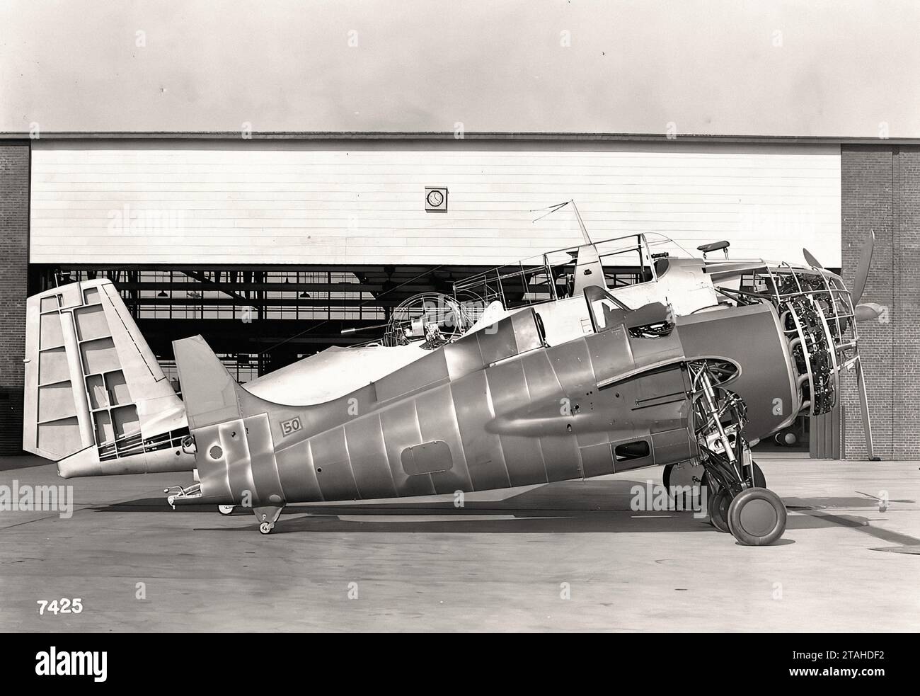 Antique airplanes hi-res stock photography and images - Alamy