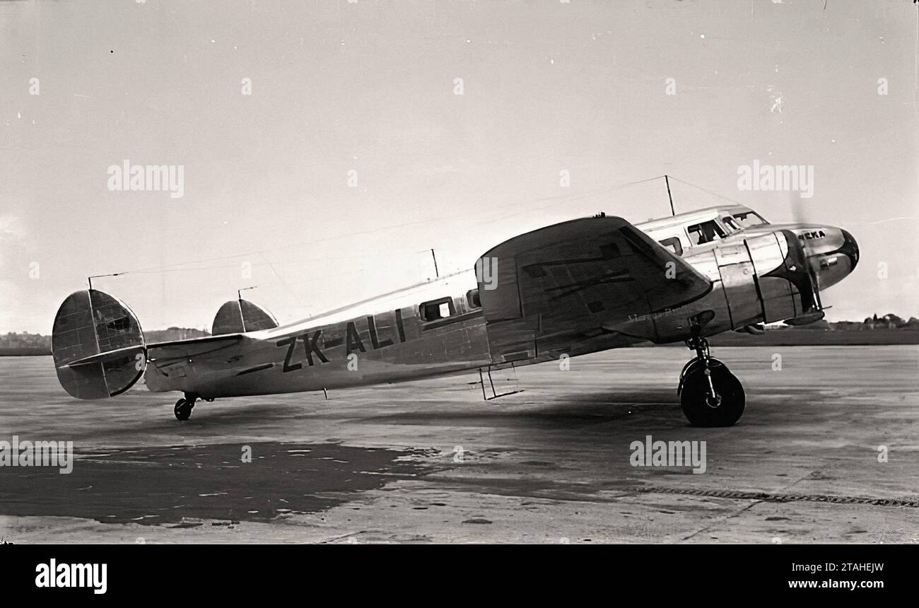 Airplane - Lockheed Model 10 Electra (New Zealand) 1 Stock Photo - Alamy
