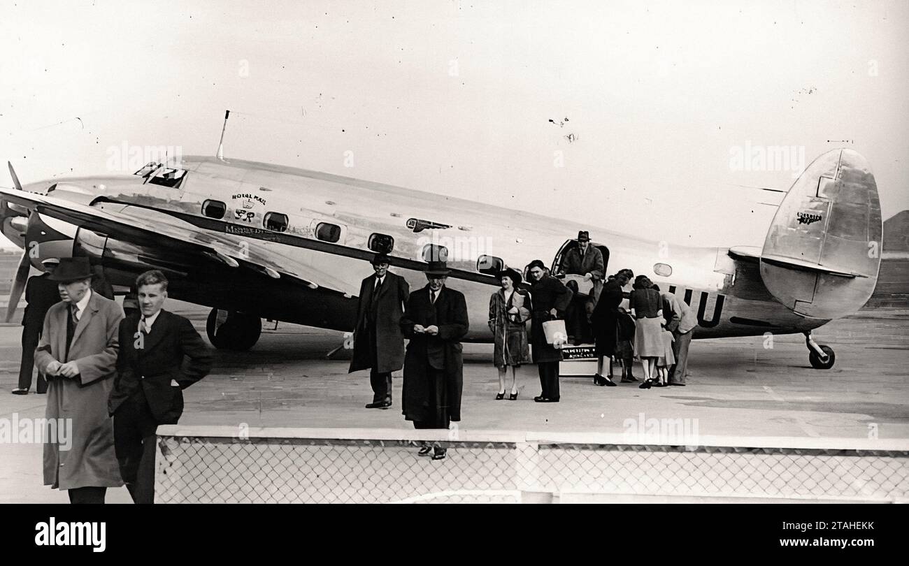 Airplane - Lockheed Model 18 Lodestar (New Zealand) 2 Stock Photo - Alamy