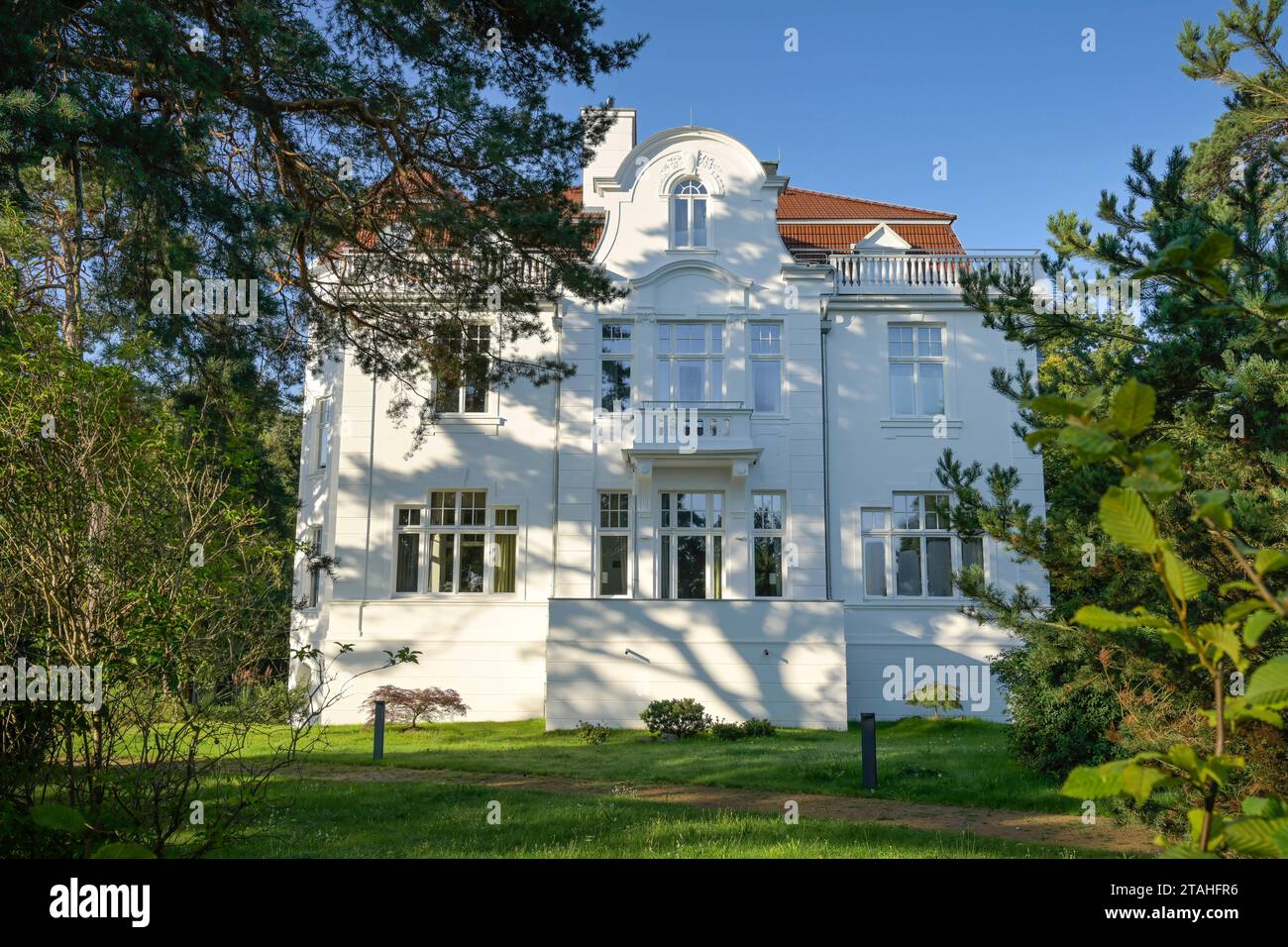 Die Alte Villa von 1896, Pine-Blue Villas, Puschkinstraße, Heringsdorf ...