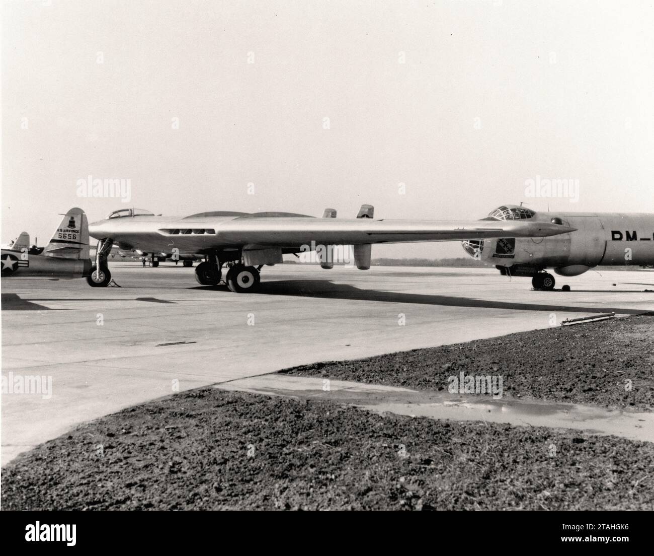 Northrop yb 49 hi-res stock photography and images - Alamy