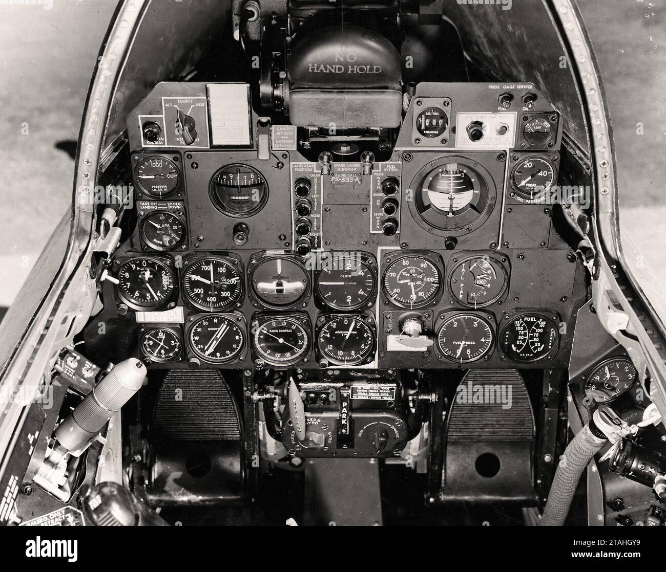 Airplane - Republic F-84B Cockpit Stock Photo - Alamy