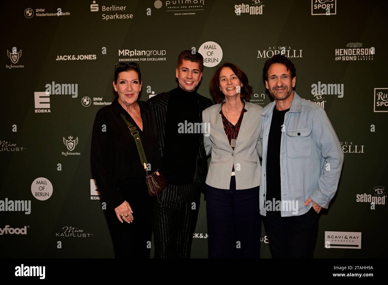 Katy Karrenbauer, Maximilian Seitz, Katarina Barley und Falk Willy Wild ...