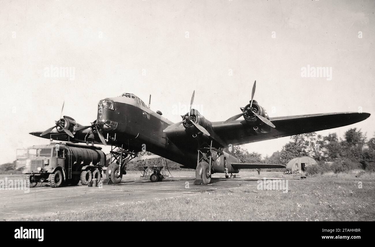 Airplane - Short Stirling 1 Stock Photo - Alamy