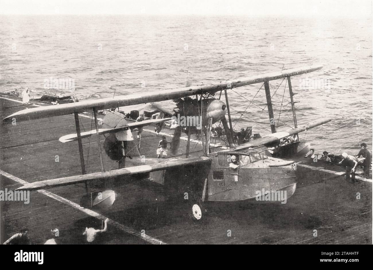 Airplane - Supermarine Walrus via historyofwar.org 1 Stock Photo - Alamy