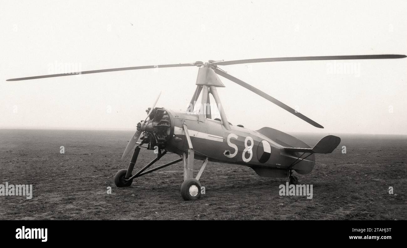 Autogiro hi-res stock photography and images - Alamy