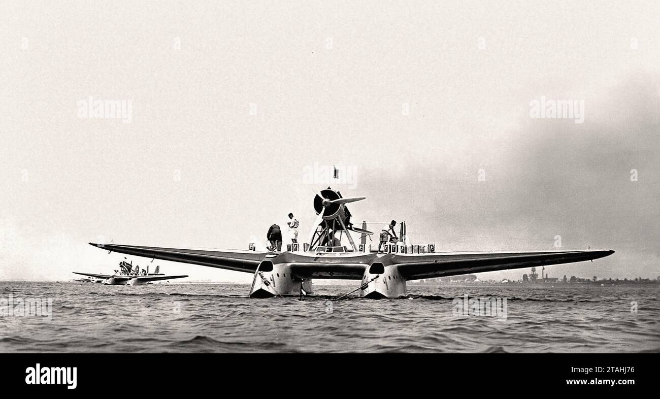 Airplane - Savoia Marchetti S.55 arrived at Longueil (Quebec) on July ...