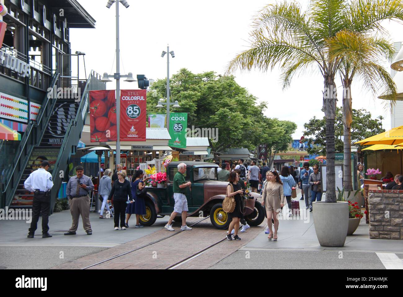 A busy street scene in downtown Los Angeles. The Grove, Los Angeles ...