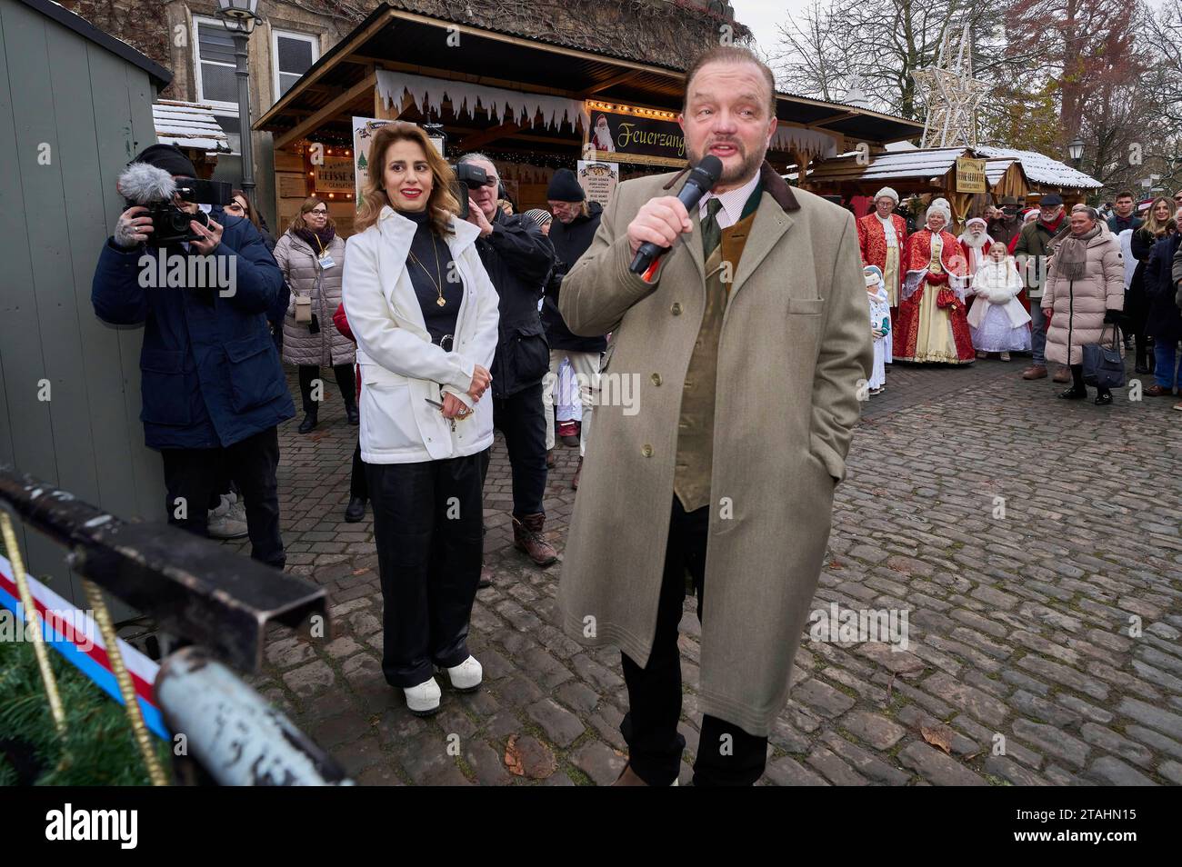 Mahkameh Fürstin zu Schaumburg-Lippe und Alexander Fürst zu Schaumburg ...