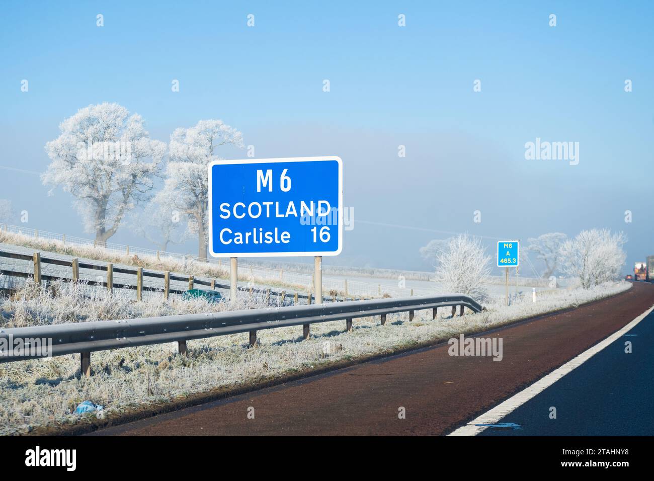 M6 motorway, England, UK. 1st Dec, 2023. UK weather - frost covered ...
