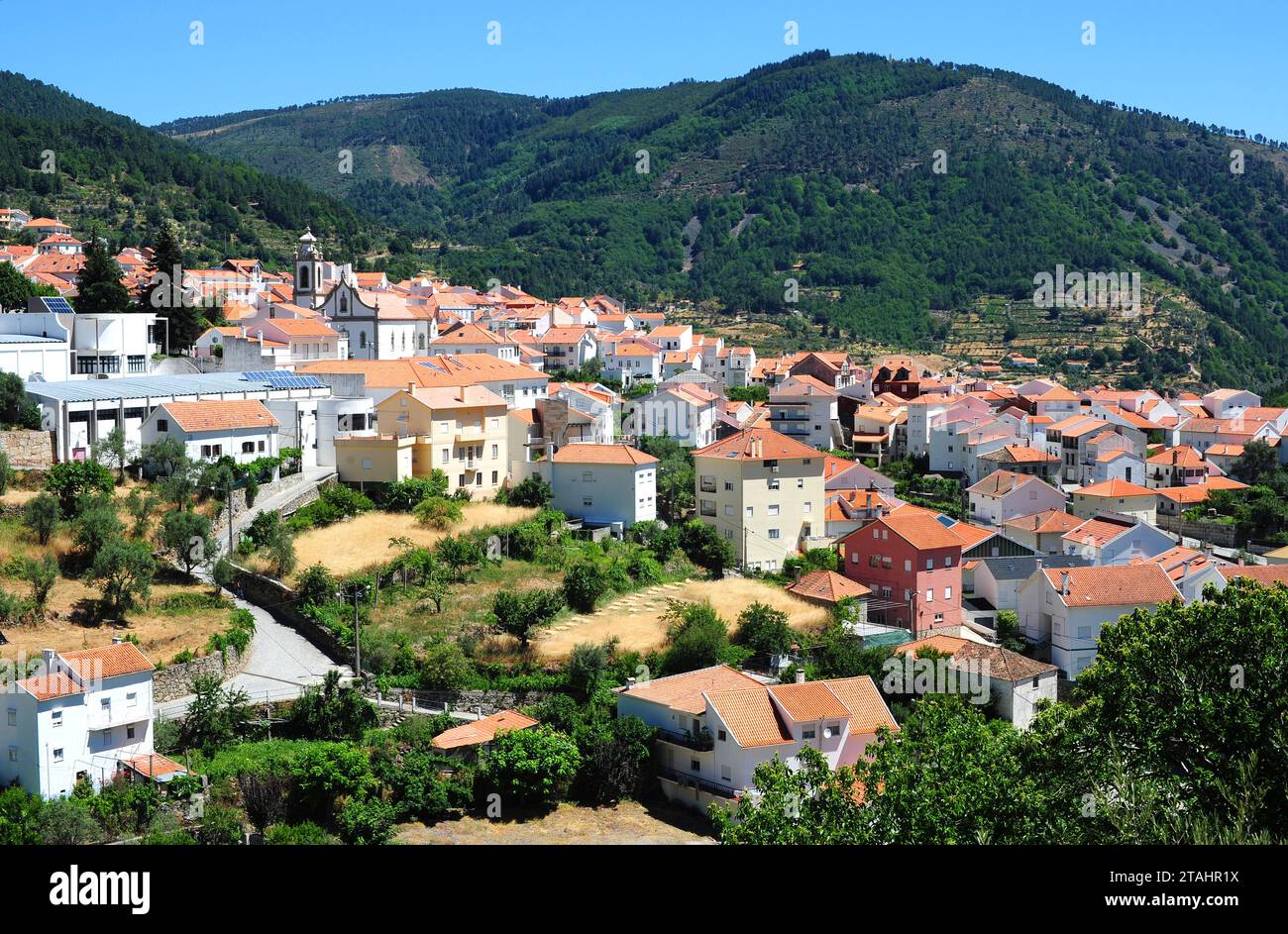 Manteigas town and Serra da Estrela. Guarda, Portugal Stock Photo - Alamy