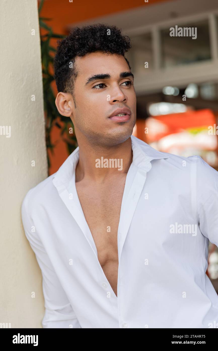 Cuban man white shirt hi-res stock photography and images - Alamy