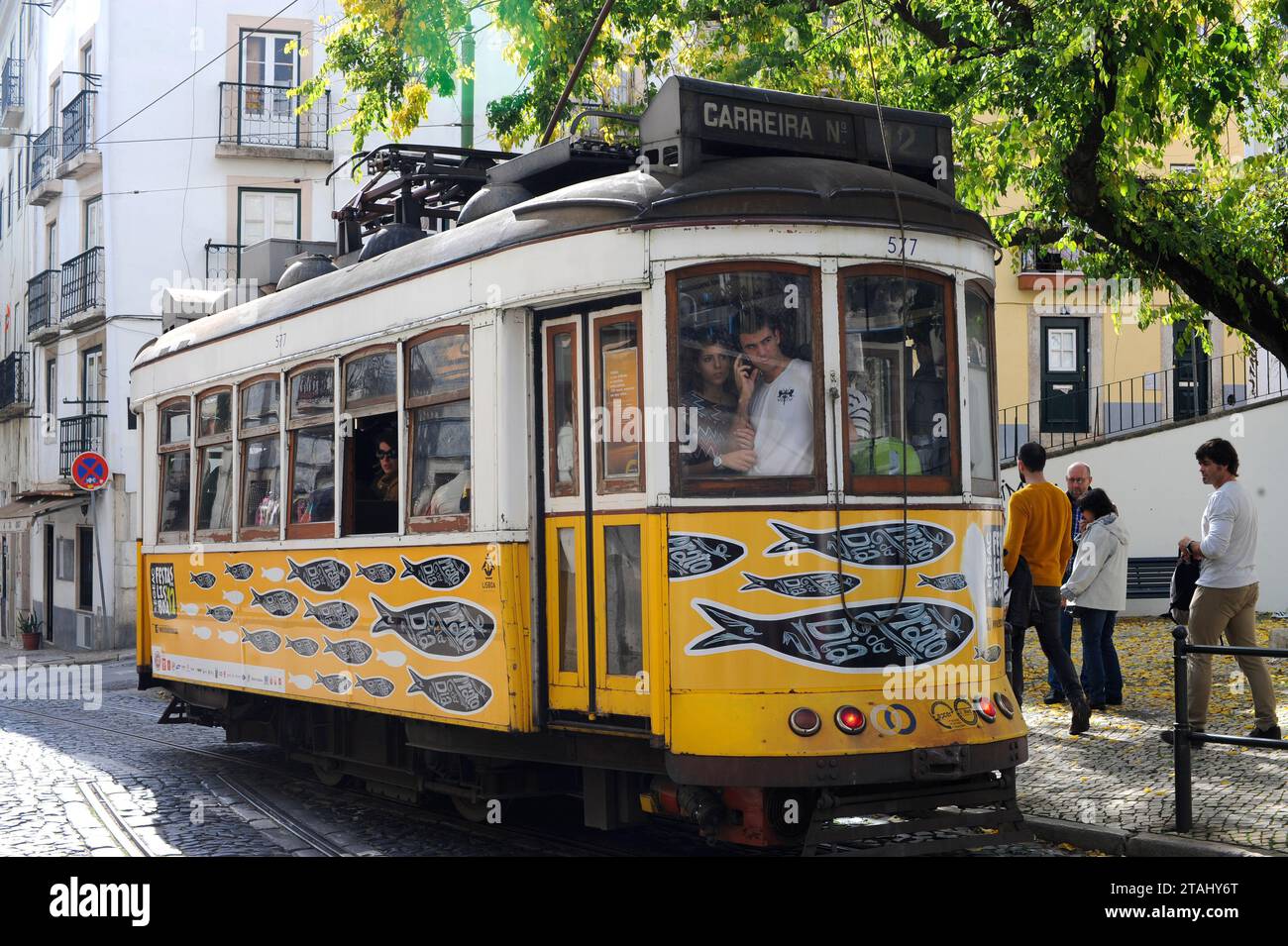 Lisboa trolley hi-res stock photography and images - Alamy