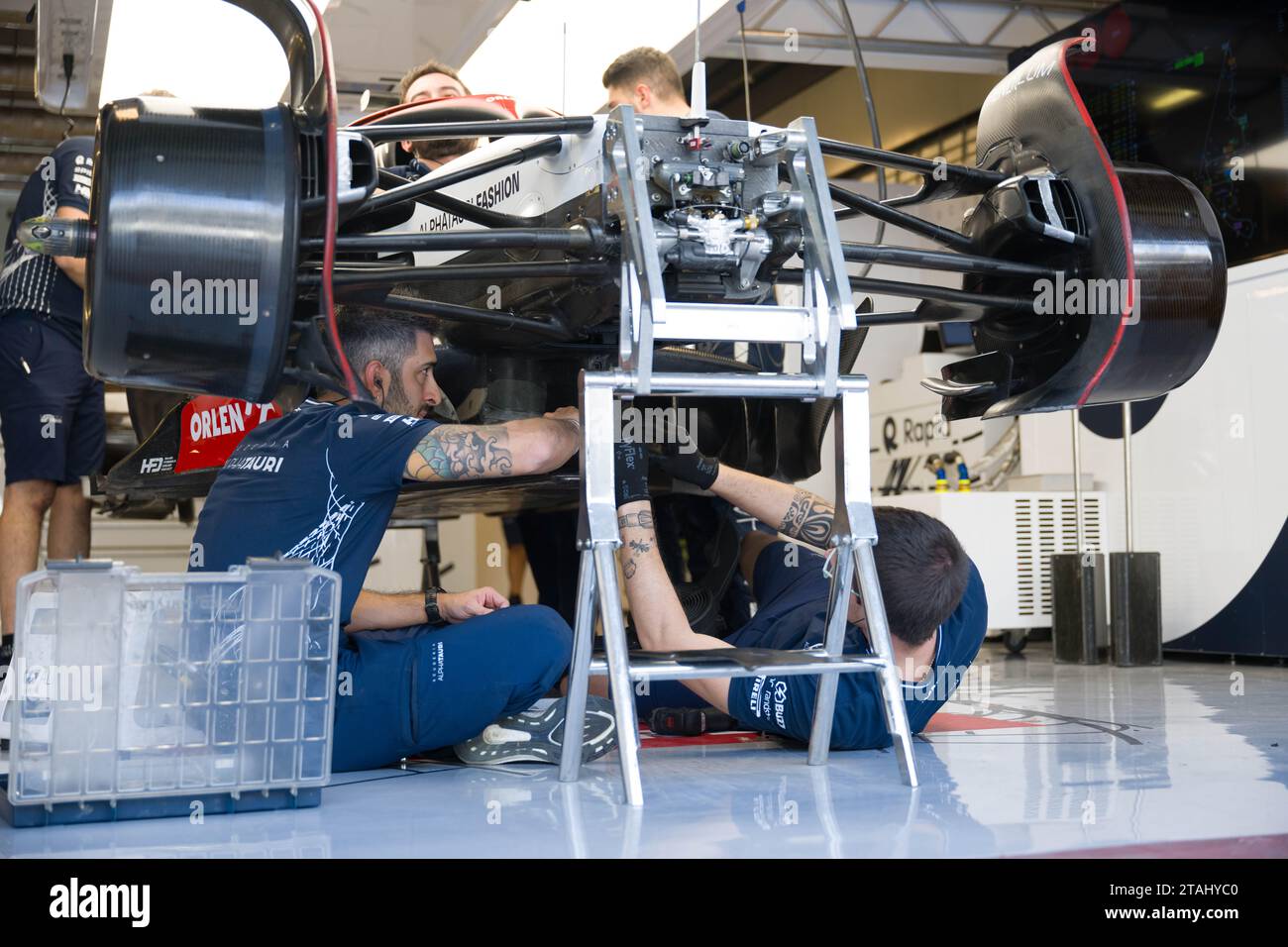 Abu Dhabi, United Arab Emirates. 1st Dec, 2023. AlphaTauri Racing Bulls ...