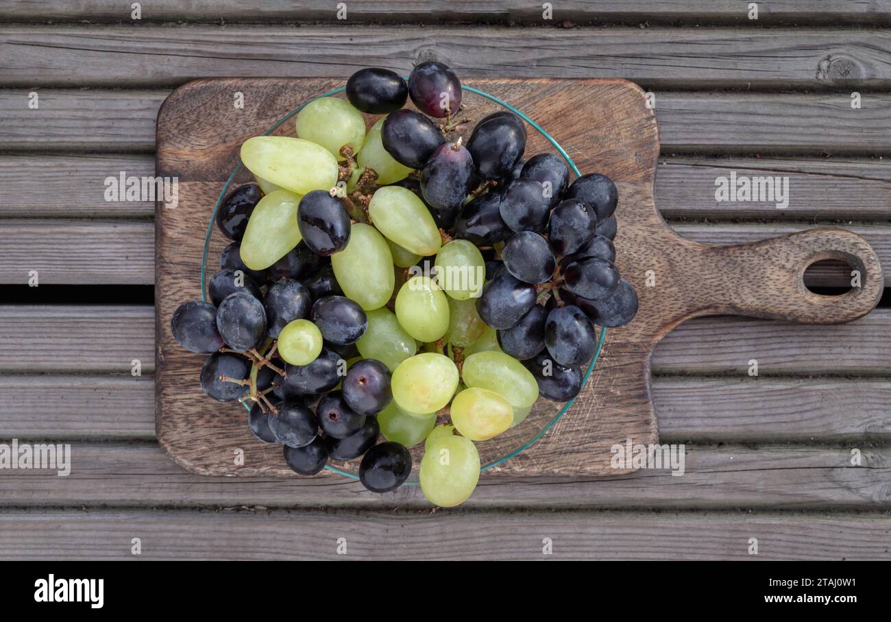 Fresh Green seedless and Black seedless Grapes. grapes healthy fruit ...