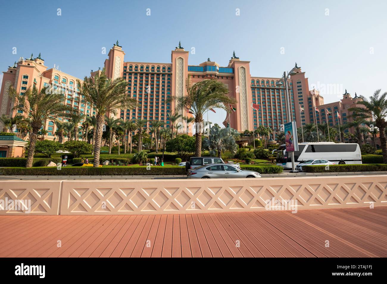 The Famous Atlantis Hotel in Dubai, UAE Stock Photo - Alamy