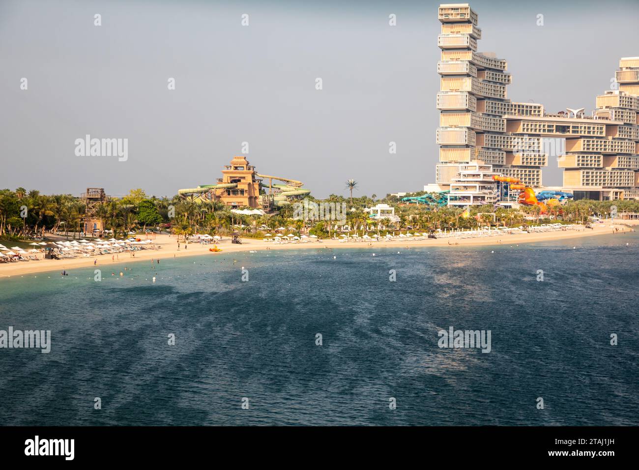 Unusual buildings dubai hi-res stock photography and images - Alamy
