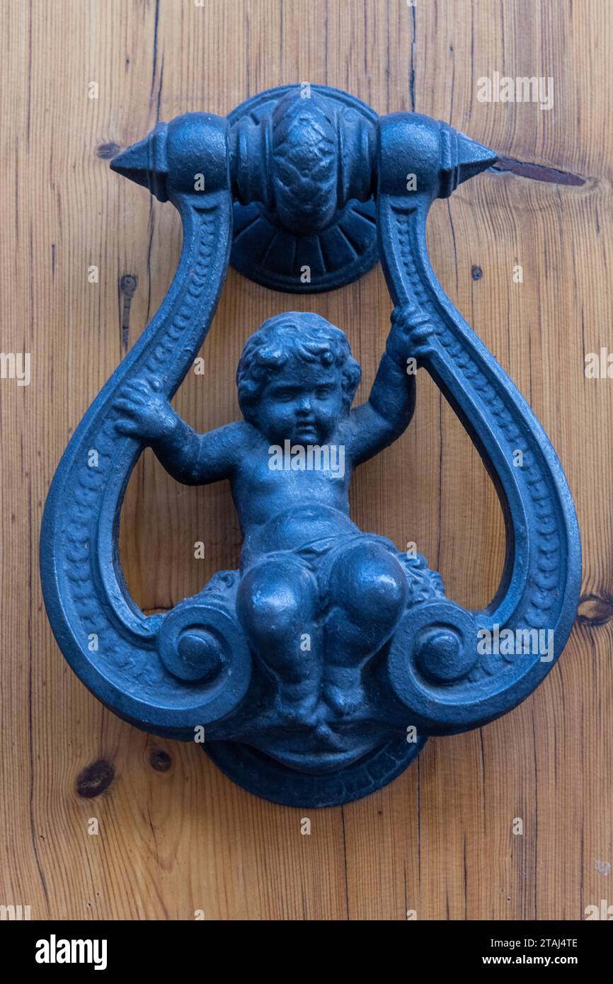 Baby blue door hi-res stock photography and images - Alamy