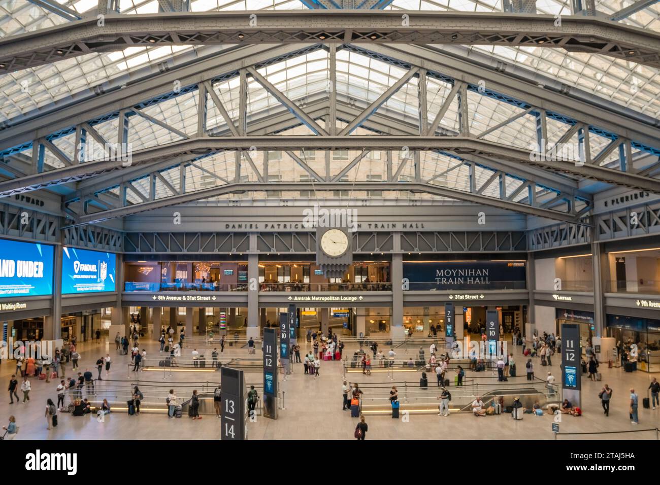 City hall station new york hi-res stock photography and images - Alamy