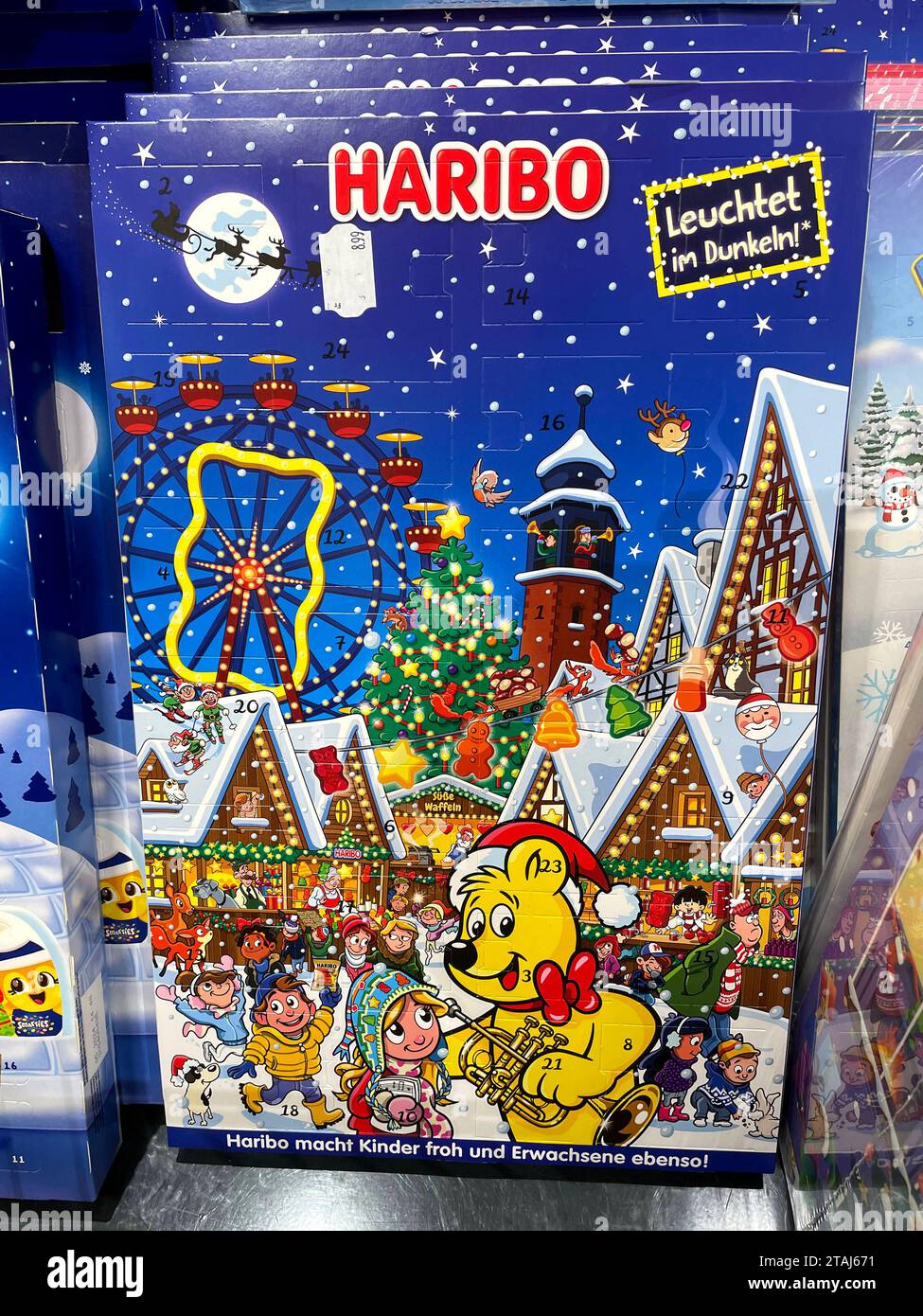 Bayern, Deutschland 01. Dezember 2023: Hier der Blick im Supermarkt ...