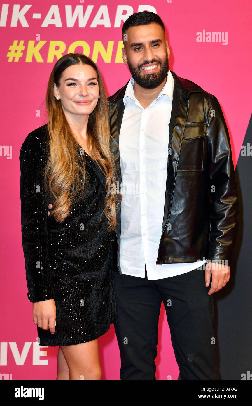 Manja und Faiez bei der 24. Verleihung der 1Live Krone 2023 im Lokschuppen. Bielefeld, 30.11. ...