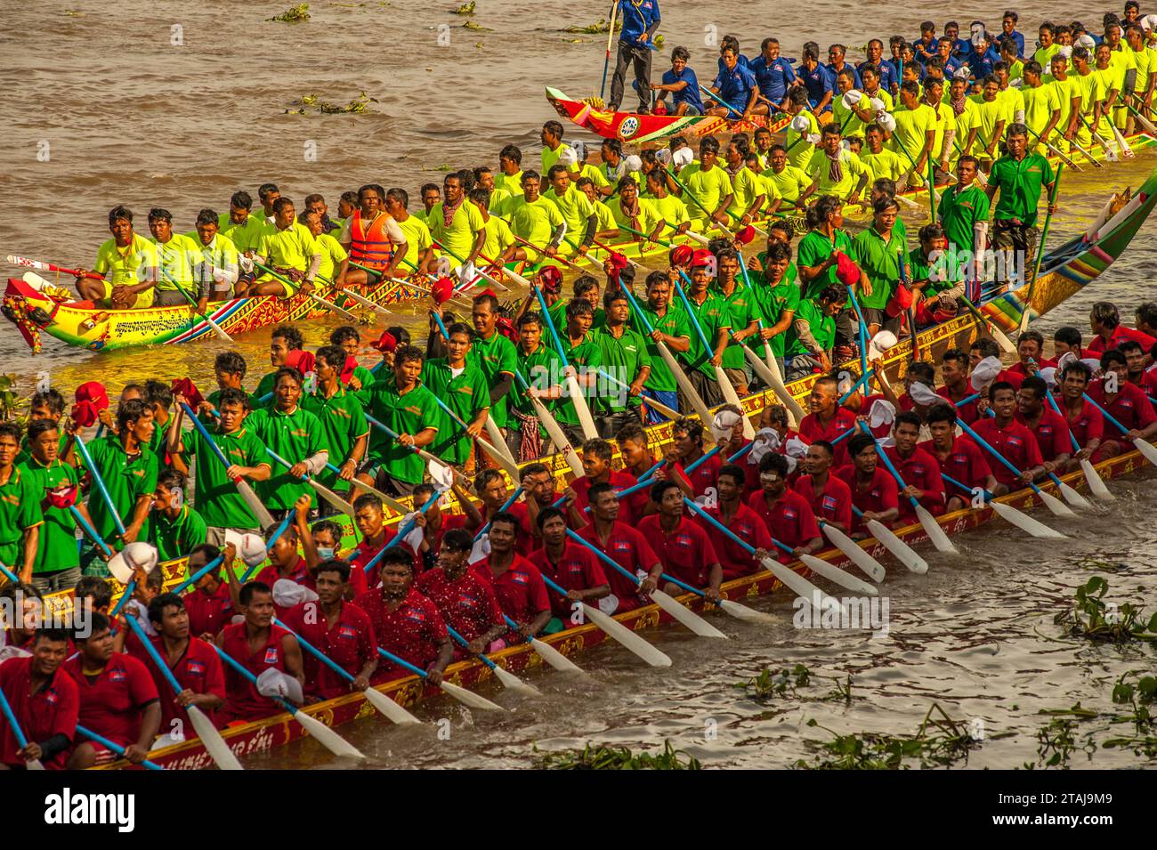 Phnom Penh celebrates Bon Om Touk, The Cambodian Water Festival, with ...