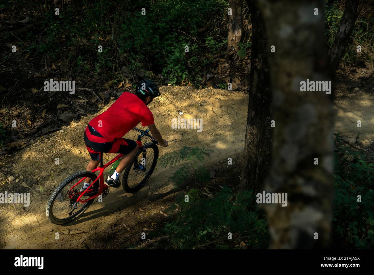Mountain bike mtb sunset hi-res stock photography and images - Alamy