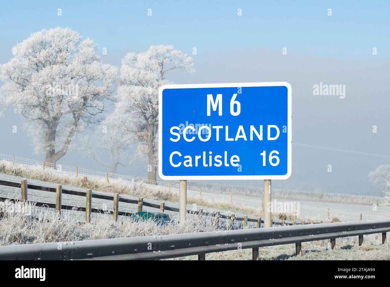M6 very low temperatures hi-res stock photography and images - Alamy