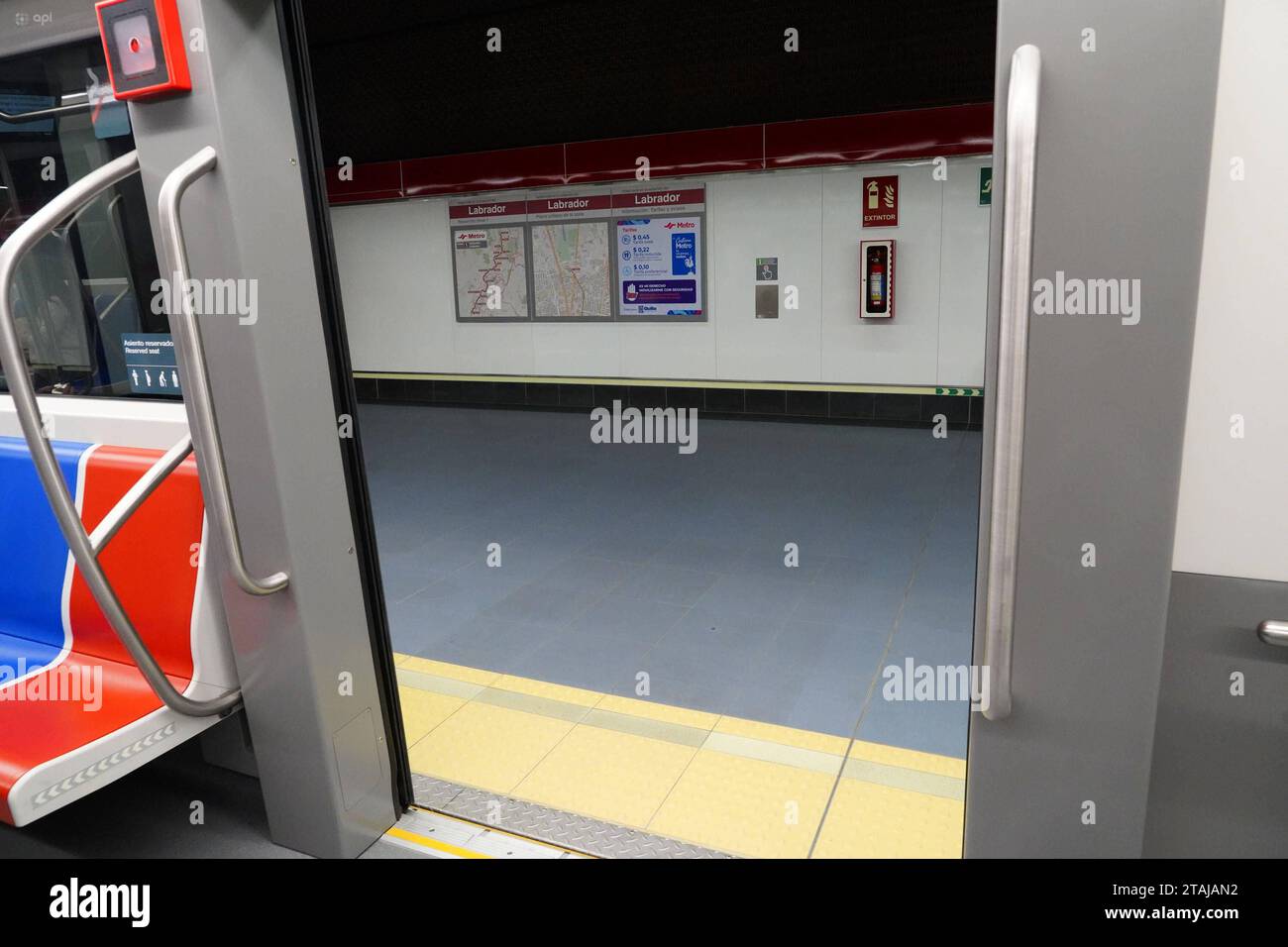 PRIMER-DIA-OPERACION-METRO-QUITO Quito, viernes 1 de diciembre del 2023 ...