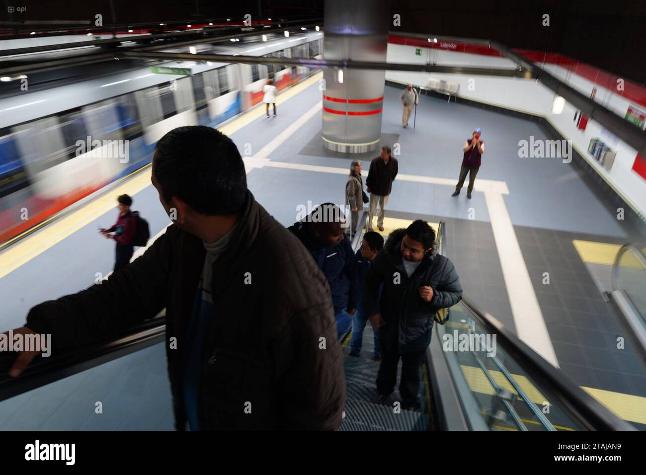 PRIMER-DIA-OPERACION-METRO-QUITO Quito, viernes 1 de diciembre del 2023 ...